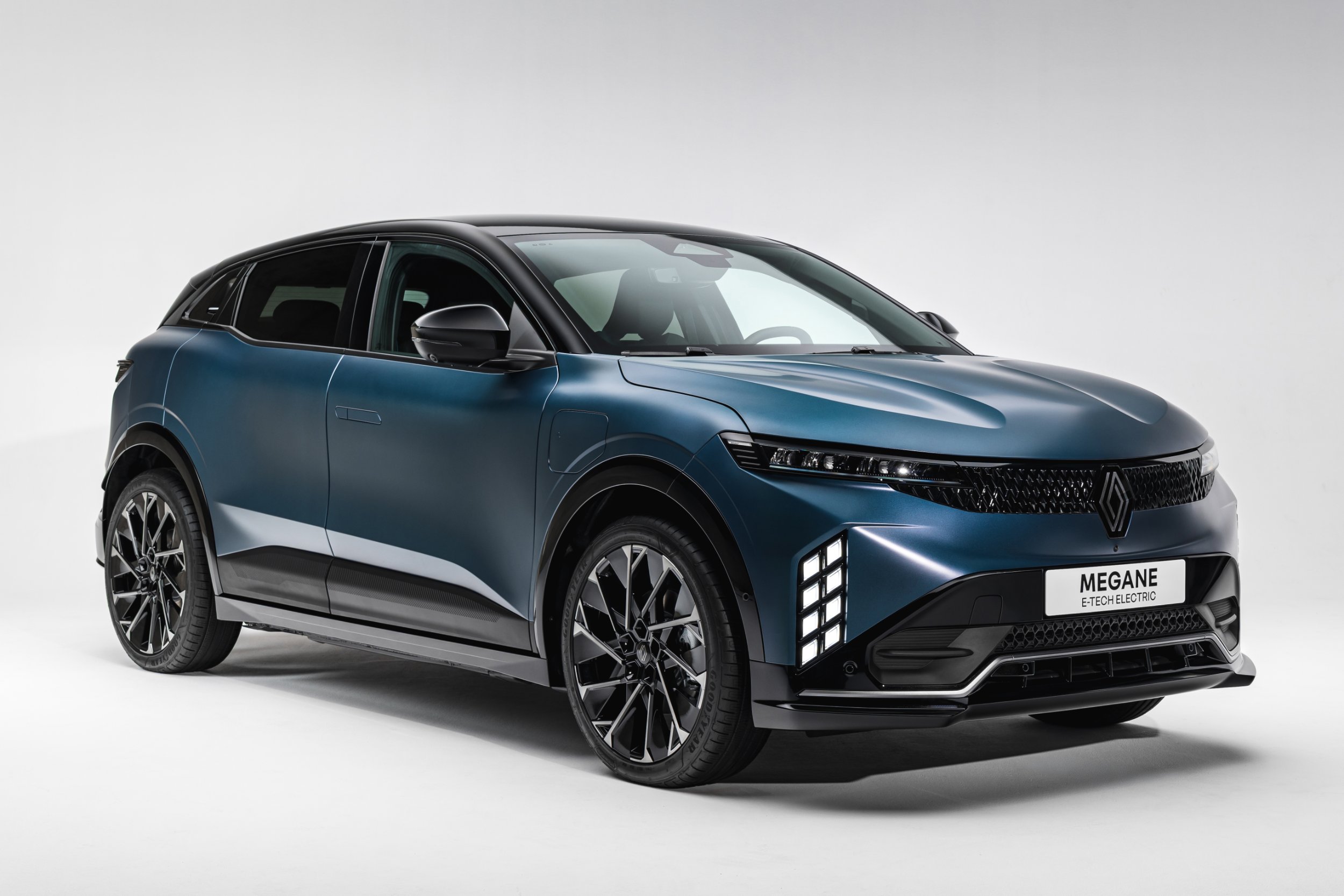 New Renault Megane E-Tech Electric Gains 67kWh Battery and 310-Mile ...